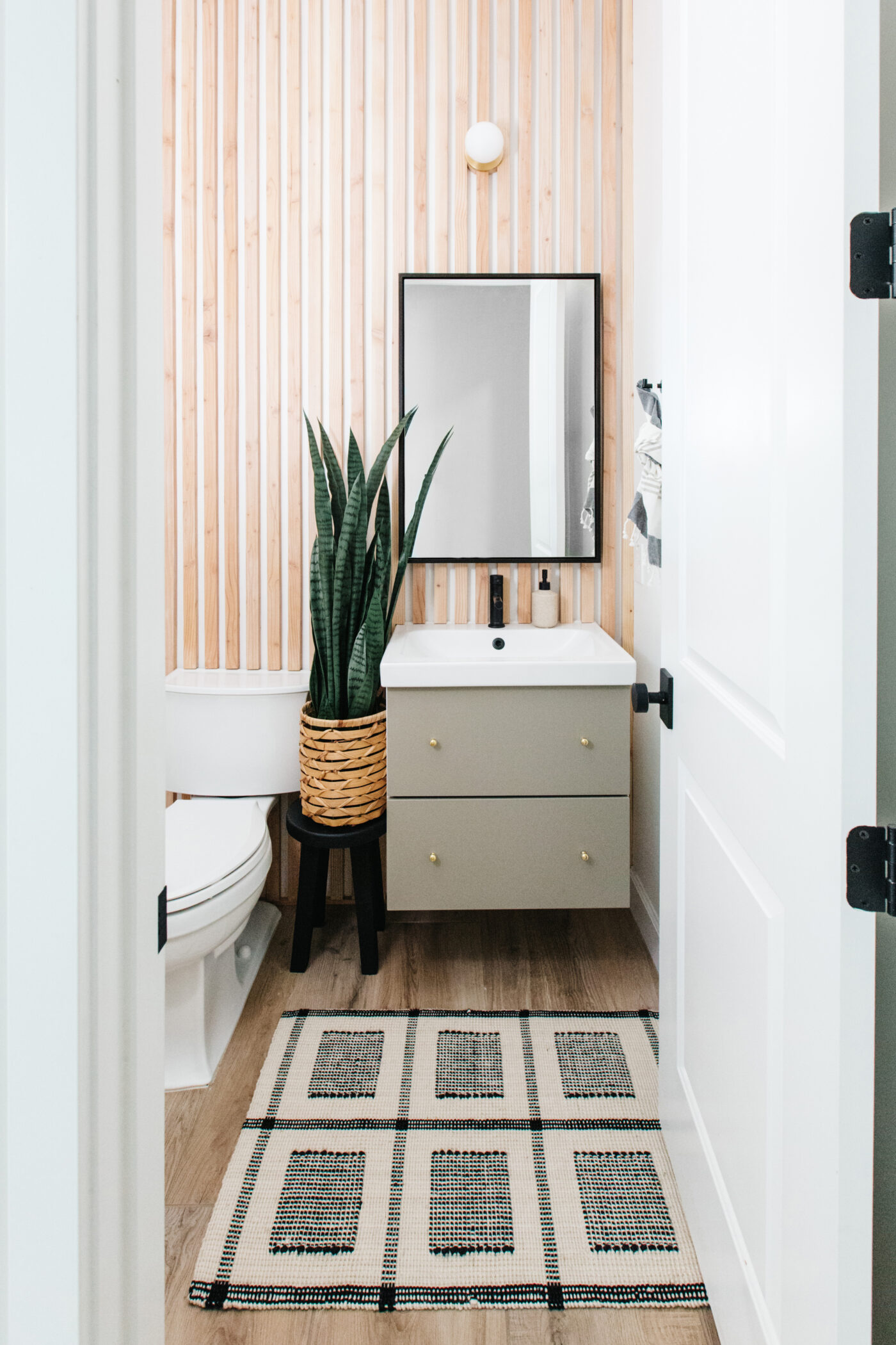 6 Bathroom Vanity Ideas That Make Storage a Cinch - SemiStories