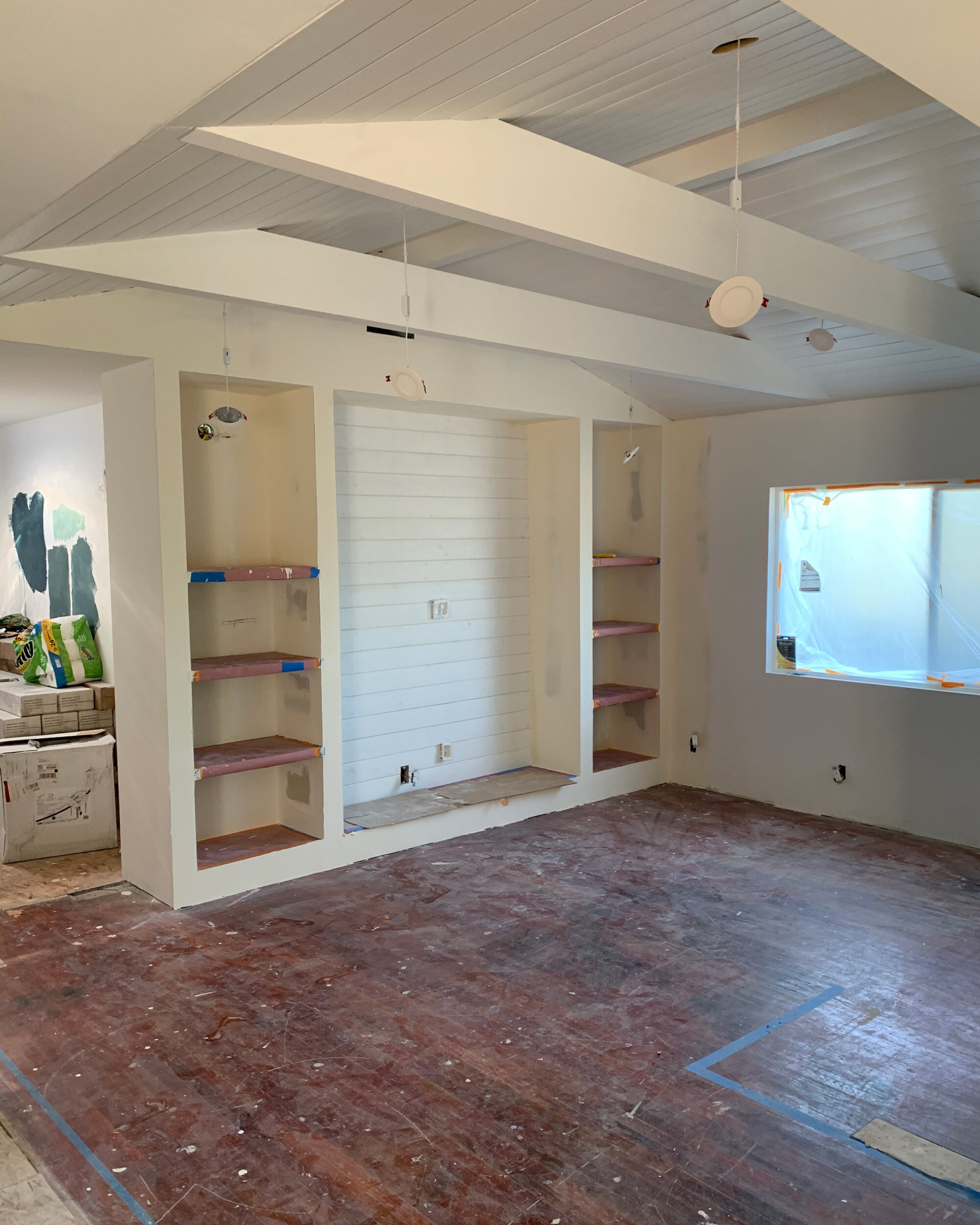 Custom Media Center Ideas for Your Living Room Built In - SemiStories