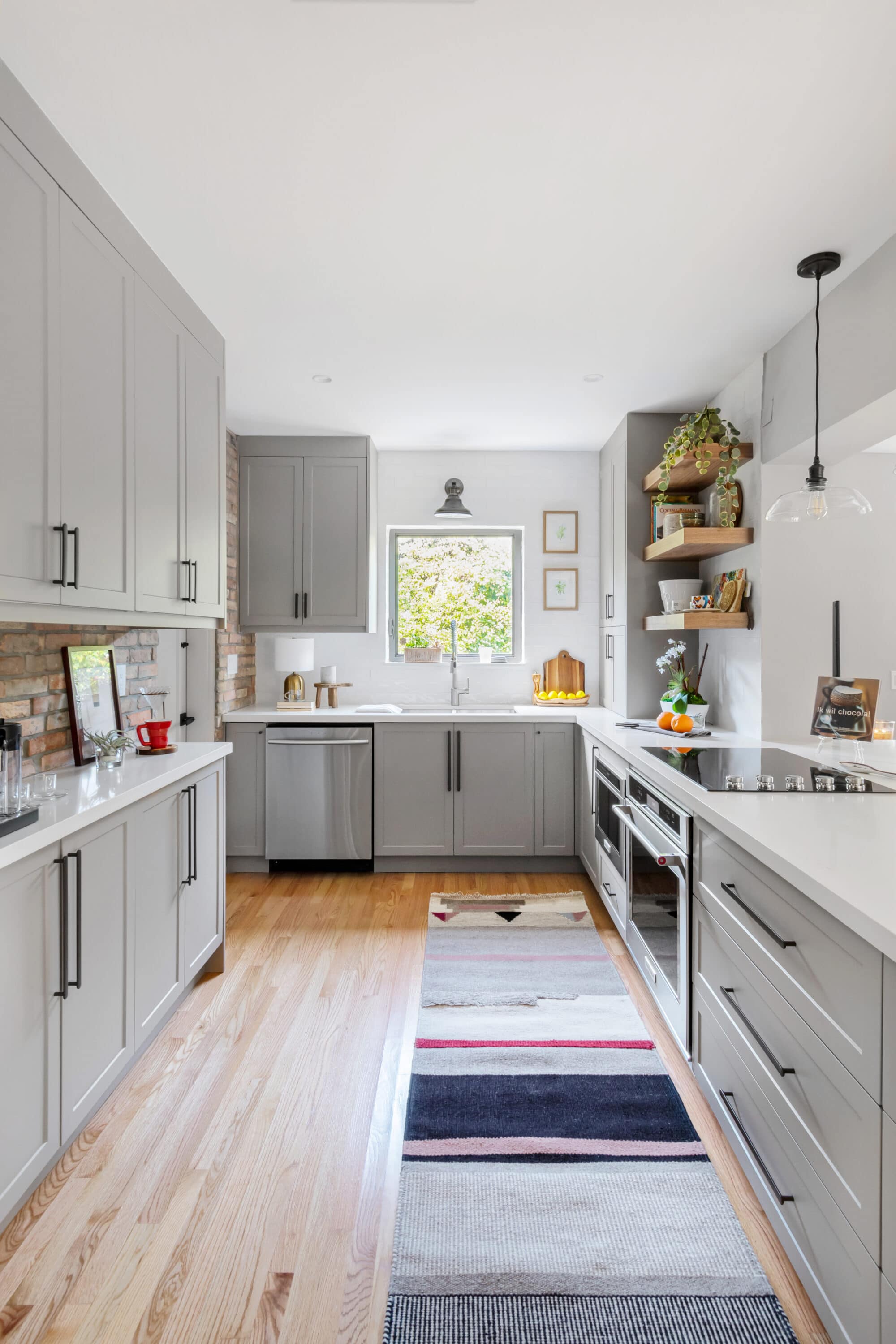 Modern Grey Kitchen Cabinets We're Loving Now - SemiStories