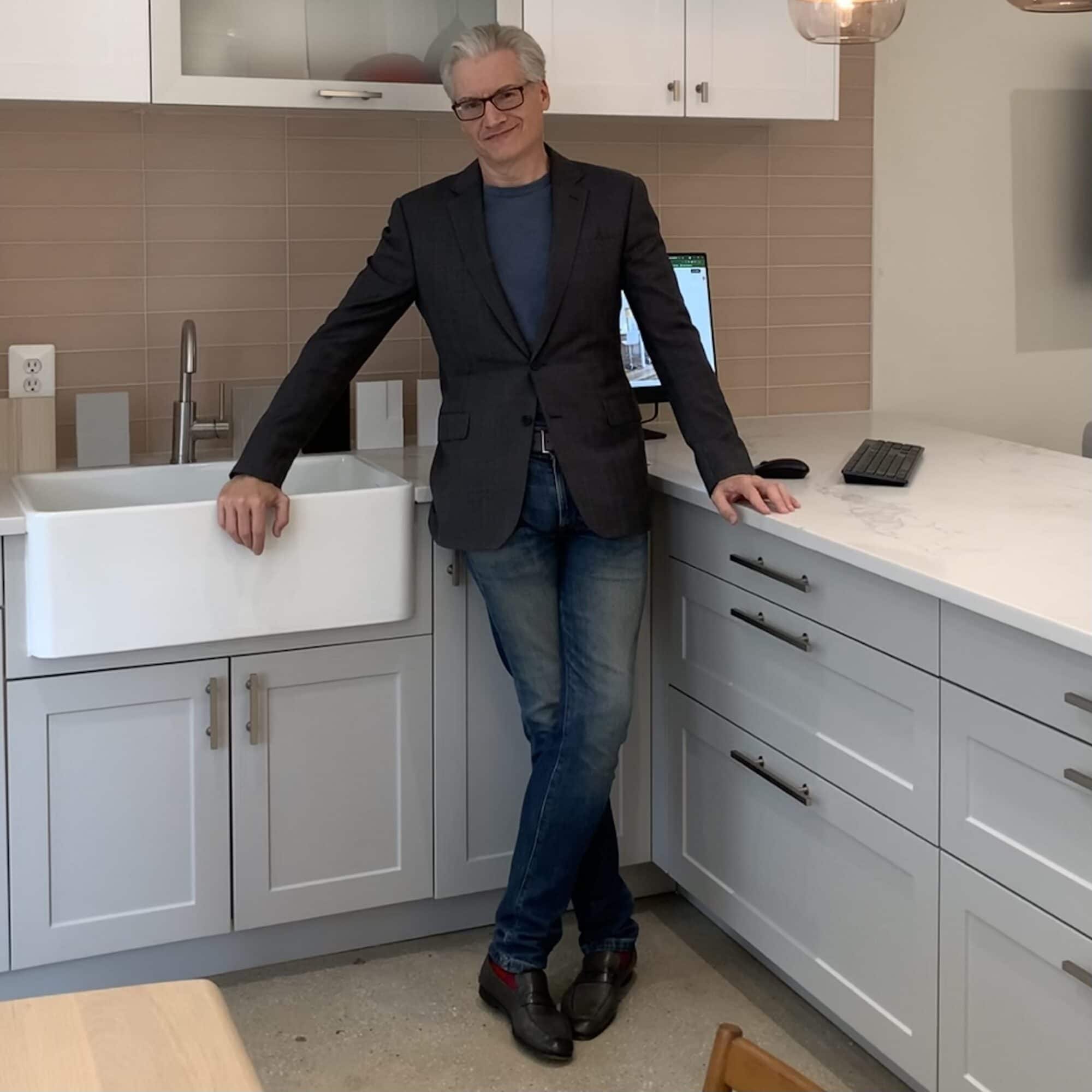 Team Semihandmade Spotlight: Meet Jeff Thomas - SemiStories