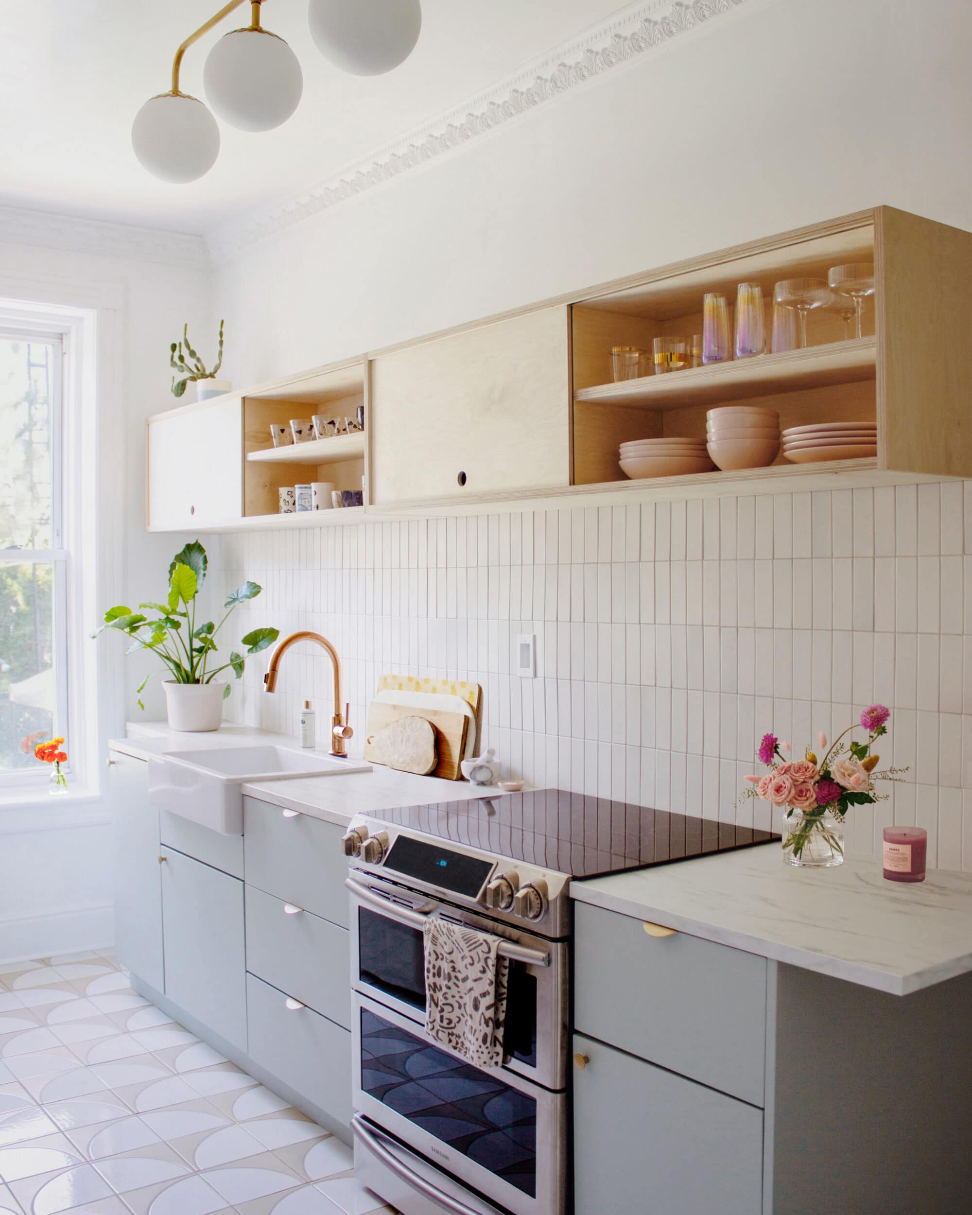 The 6 Best Kitchen Paint Color Trends We Love For 2022