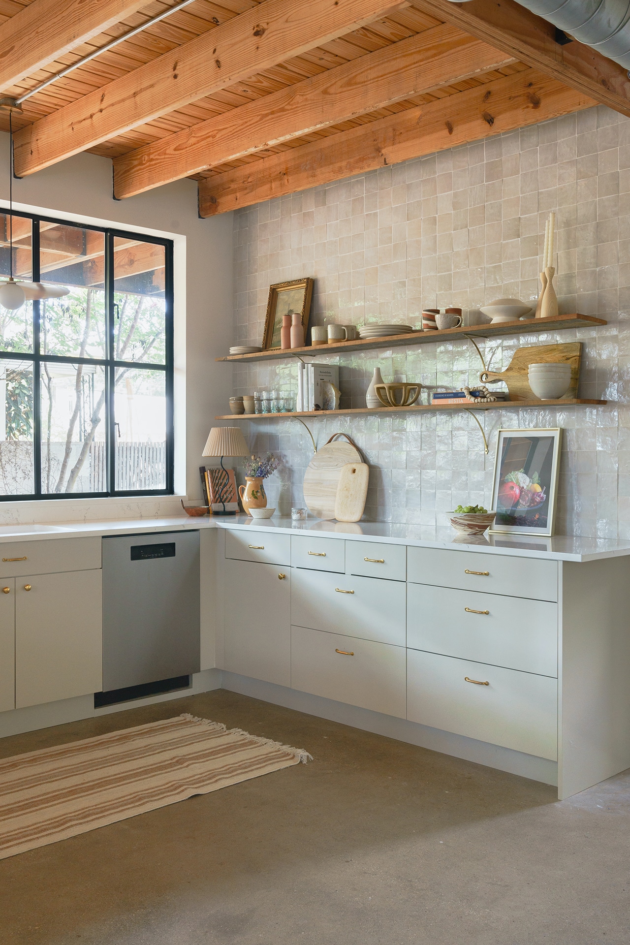 An Unspired Kitchen Gets an Authetnitc Makeover With Semihandmade