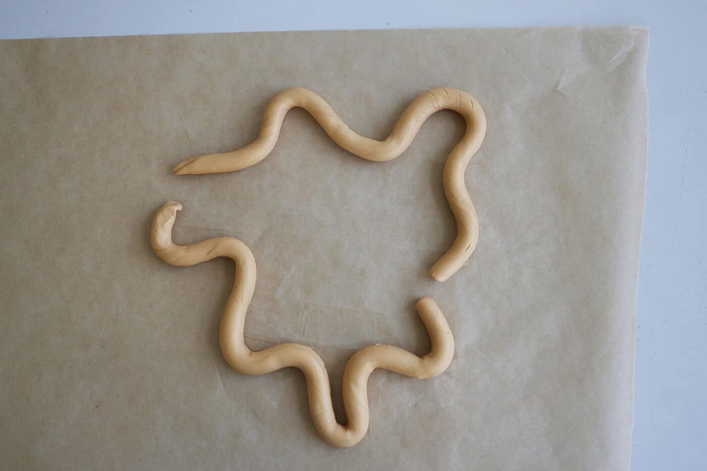 This DIY Clay Trivet Protects Your Holiday Table in Style