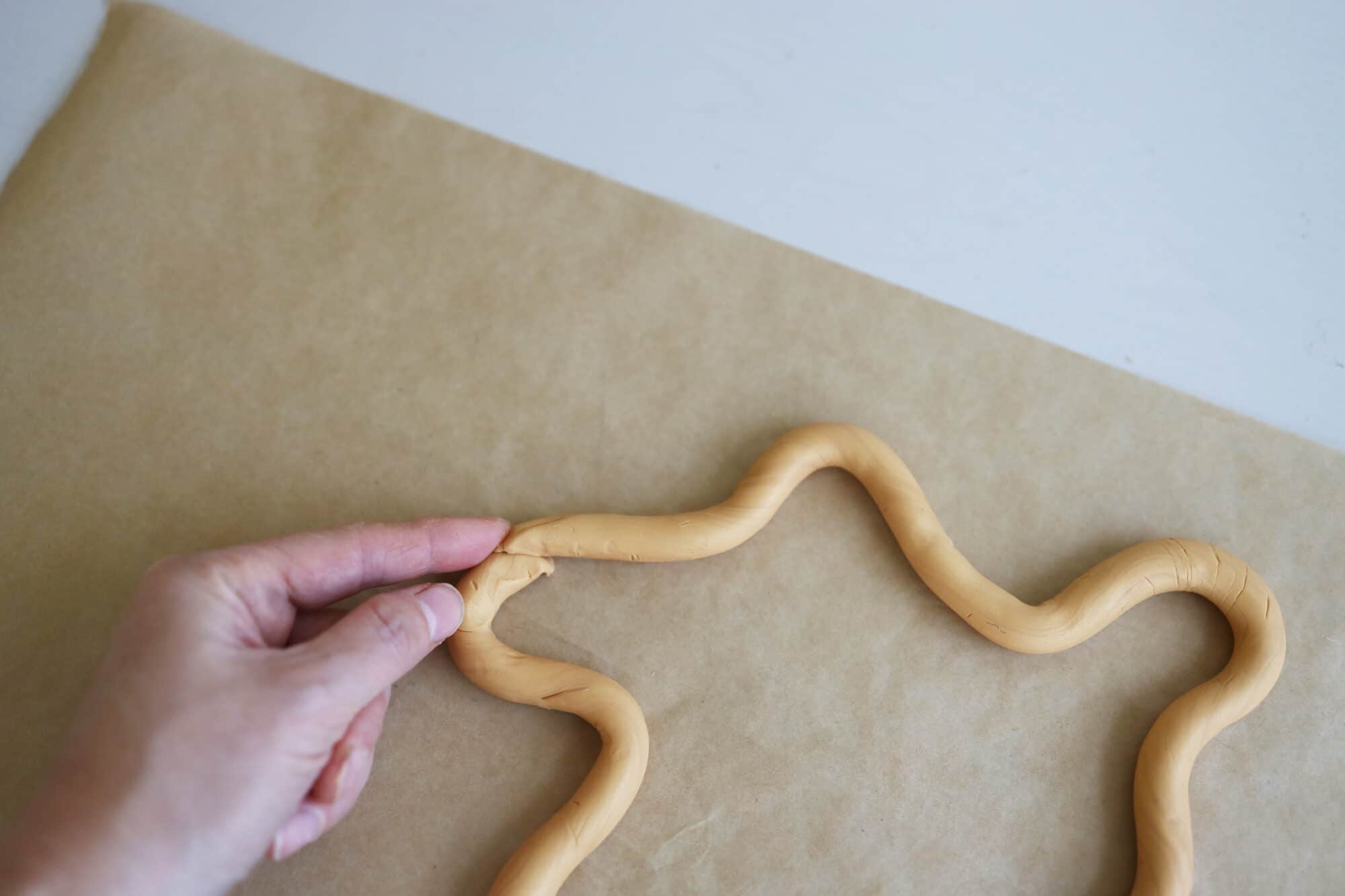 This DIY Clay Trivet Protects Your Holiday Table in Style