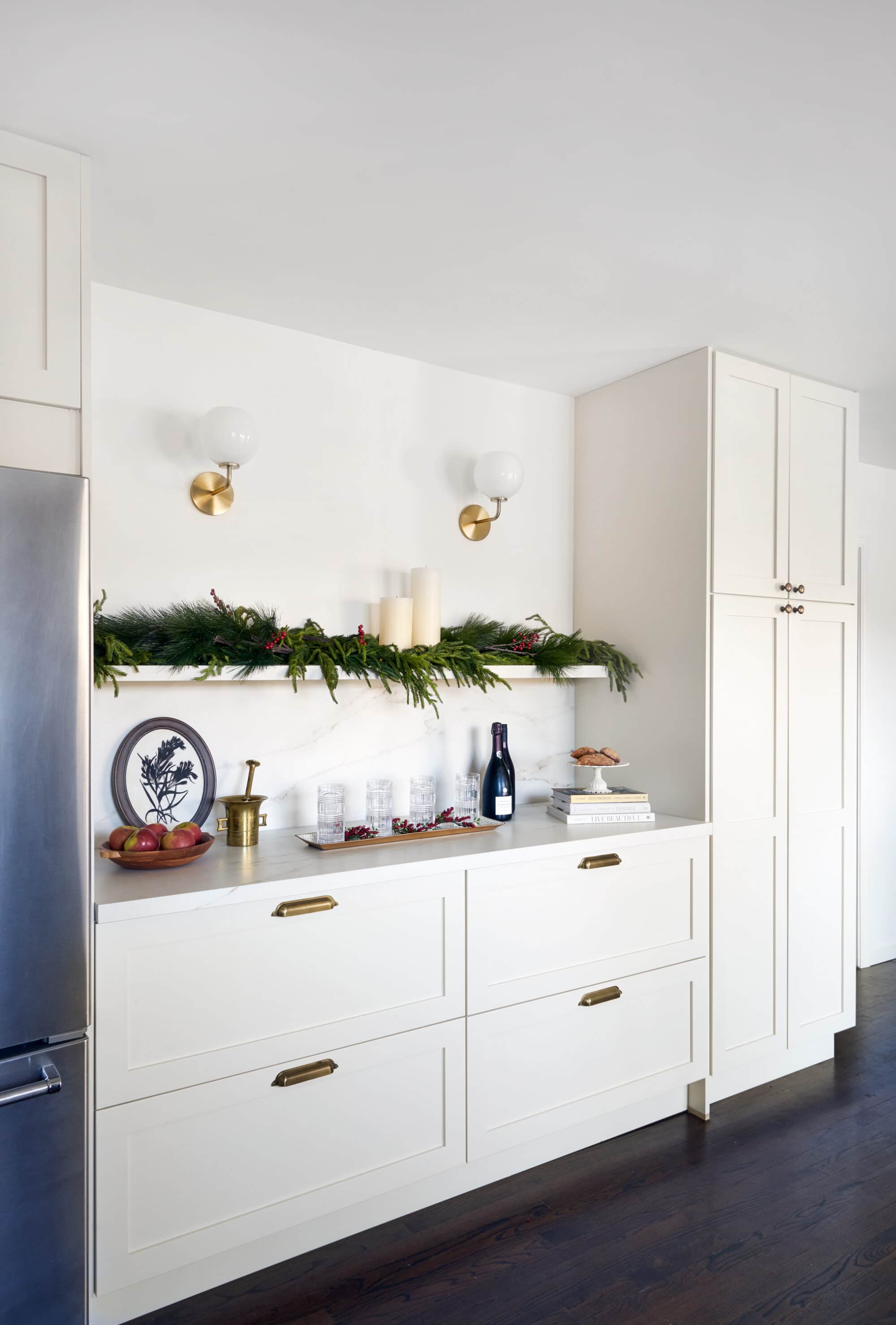 LTK's Hollyn Baron Has the Ultimate Country-Chic Kitchen - SemiStories