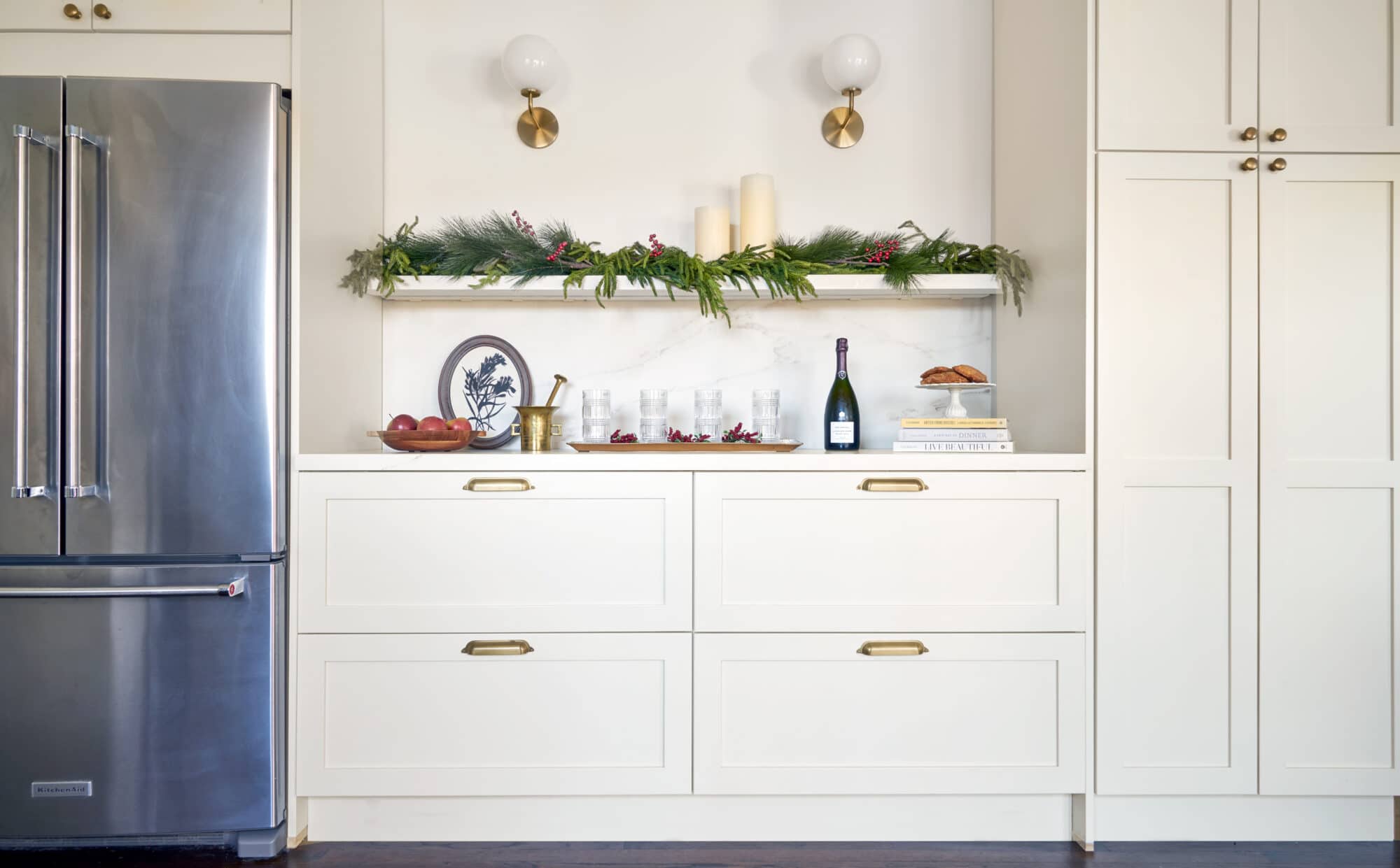 LTK's Hollyn Baron Has the Ultimate Country-Chic Kitchen - SemiStories