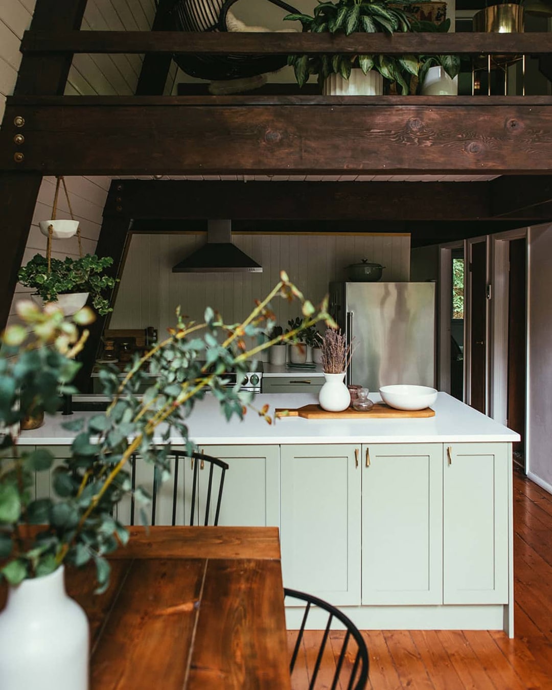 This Catskills Cabin Kitchen Is Painted in the Perfect Shade of Green