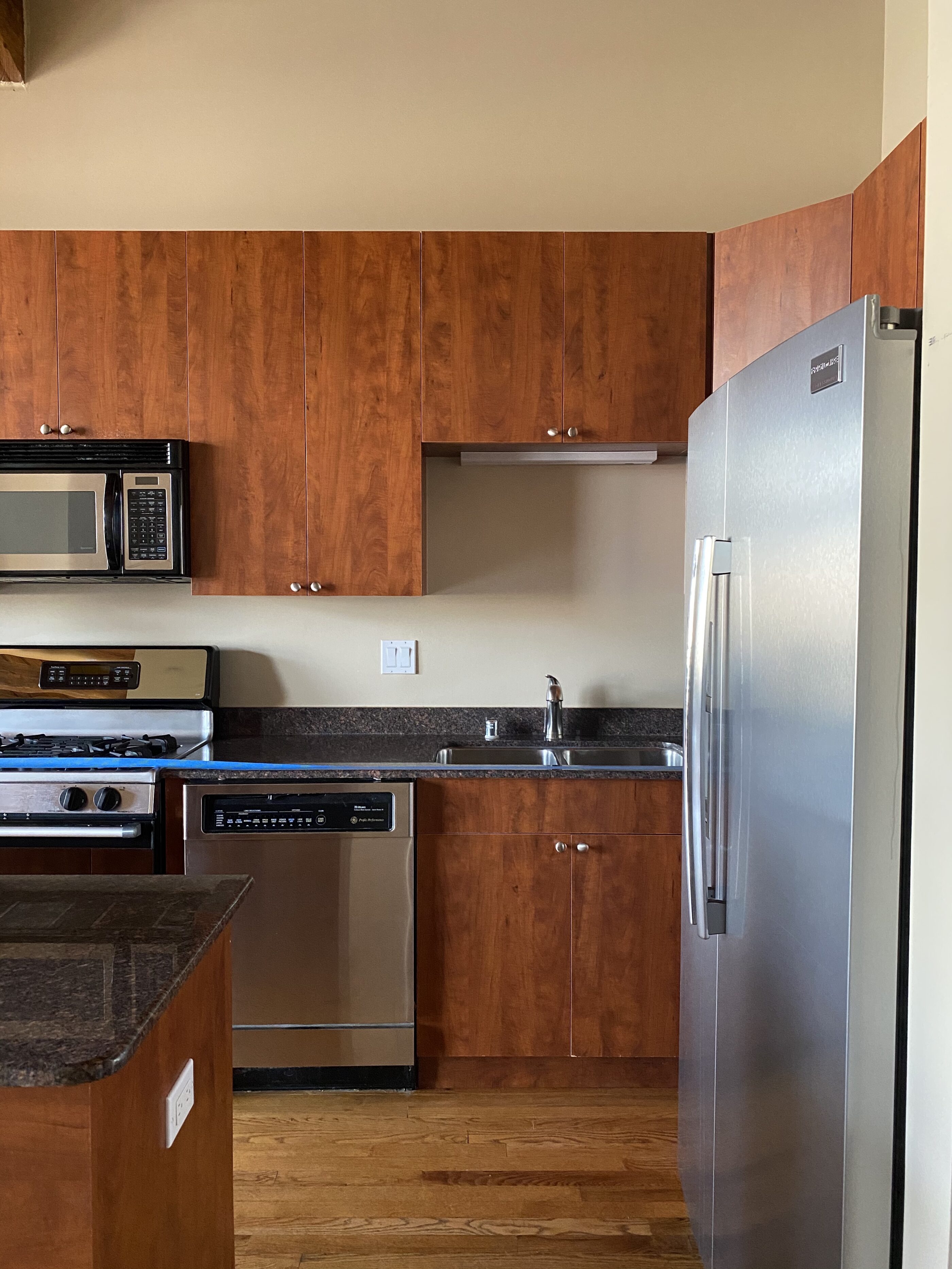 This Lounge-Style Chicago Kitchen Features DIY-ed Paneling