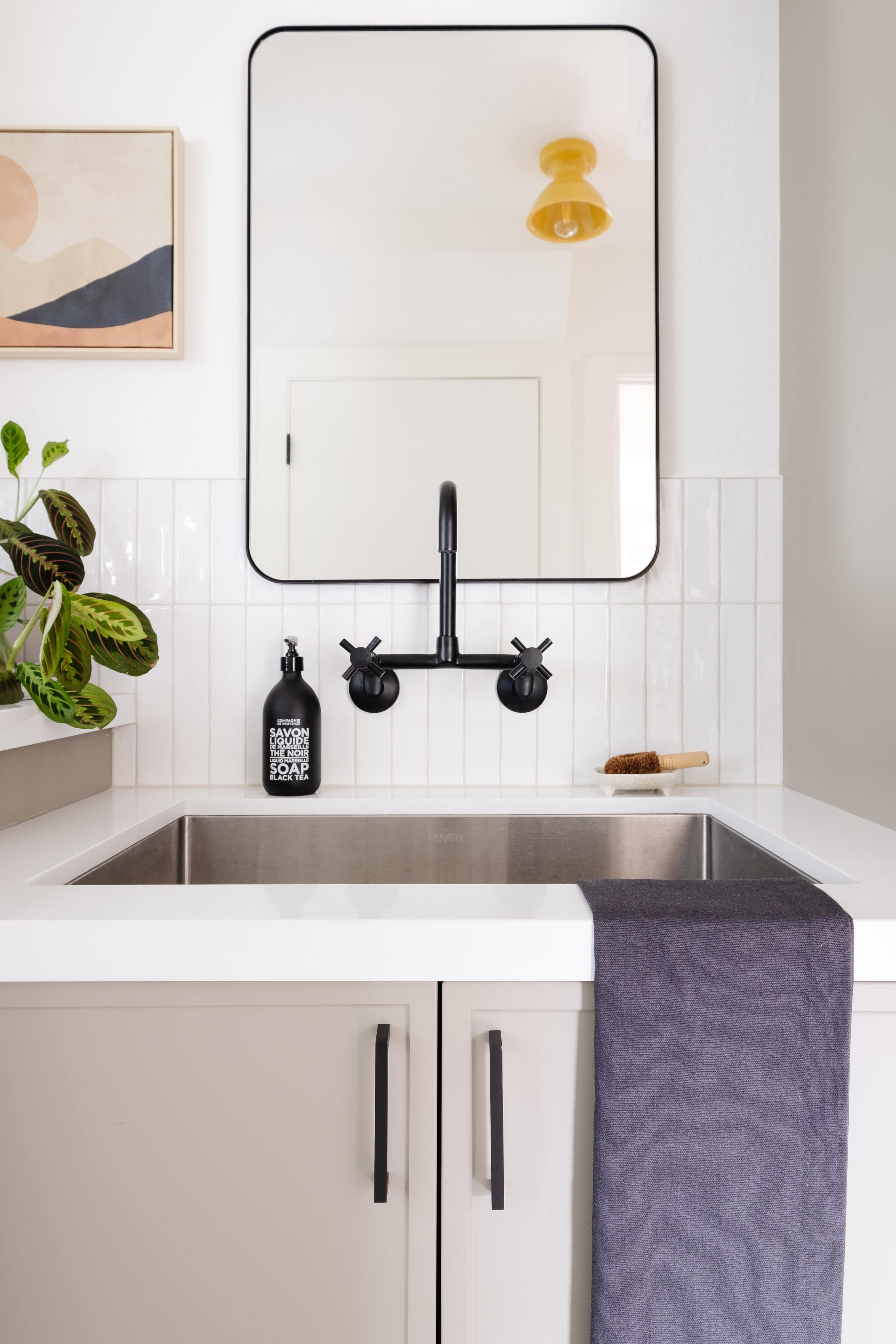 7 Slab Kitchen Cabinet Ideas That Go Beyond Modern - SemiStories