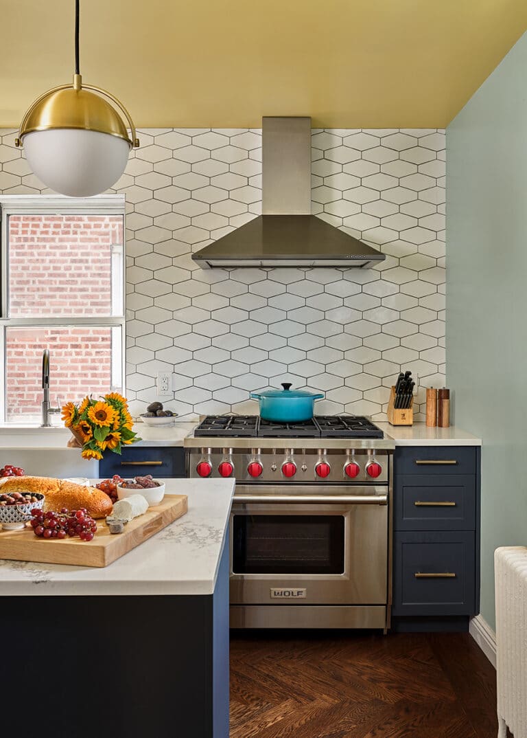 An Astoria Kitchen That Eschews Neutrals for All-Over Color