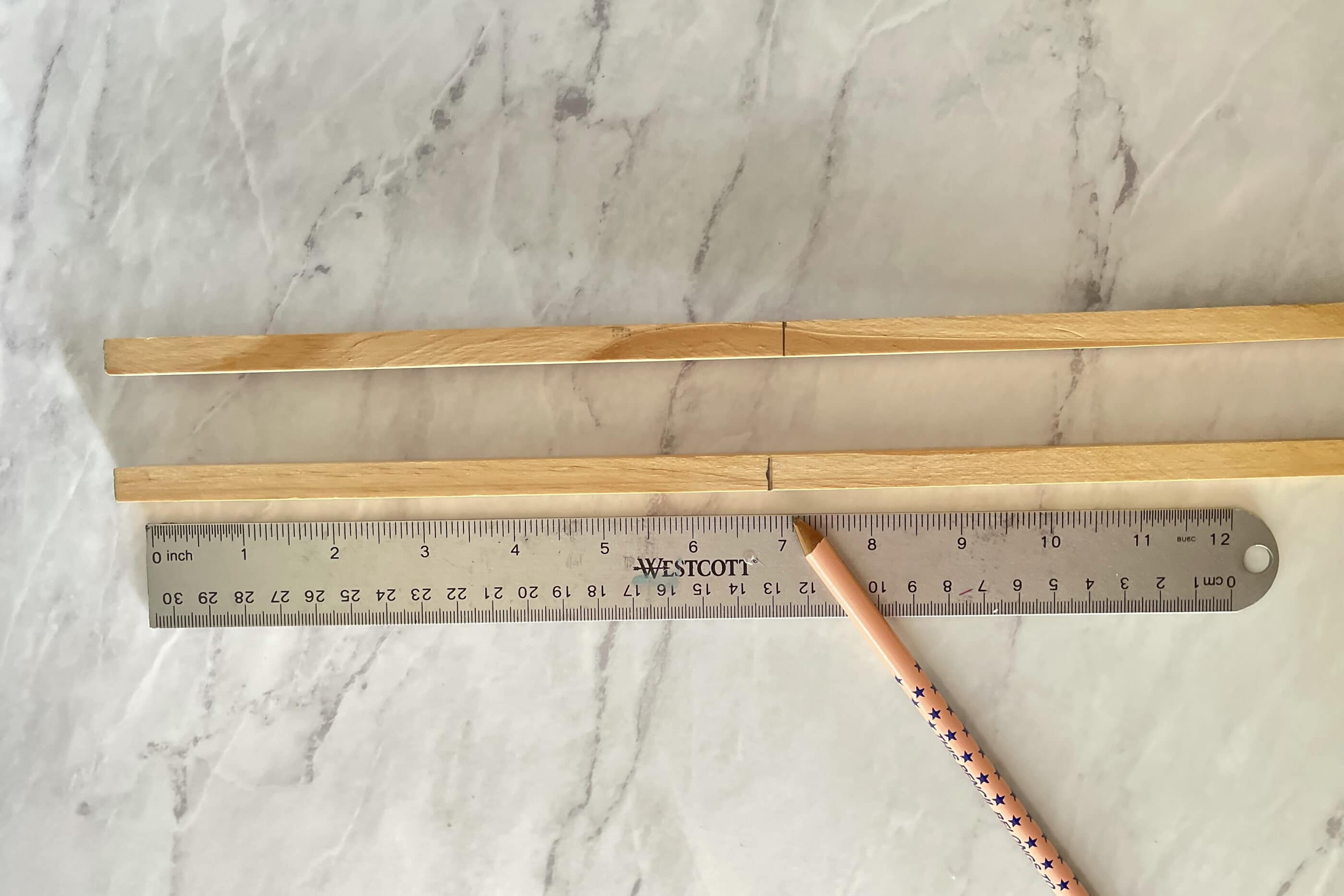 This DIY Slatted Wood Riser Is the Key to a Tidy Kitchen