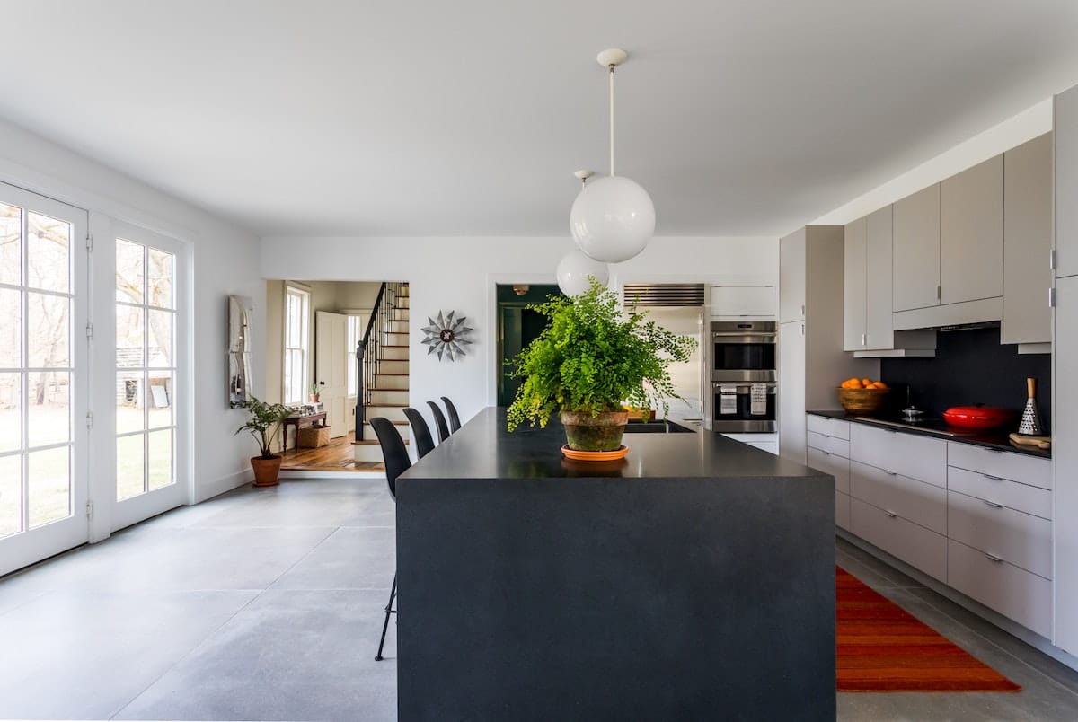 This Historic Farmhouse Kitchen Got a Modern Refresh