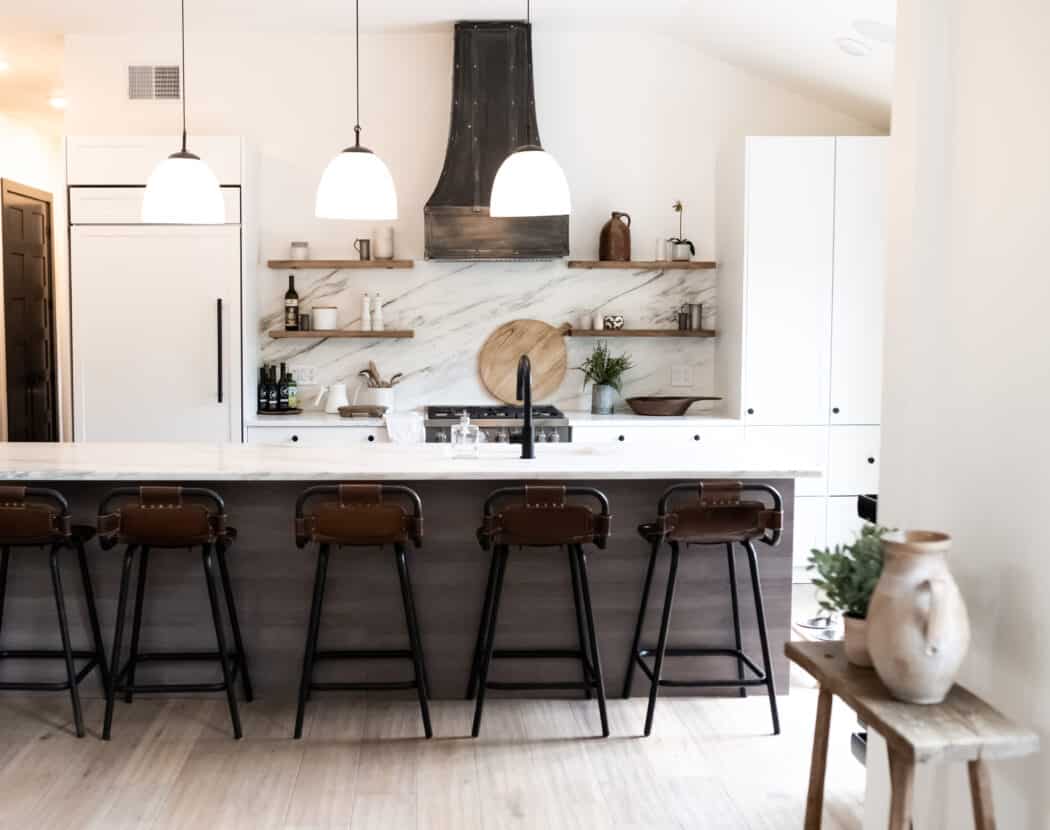 This Two-Tone Vermont Kitchen Is Both Rustic and Chic