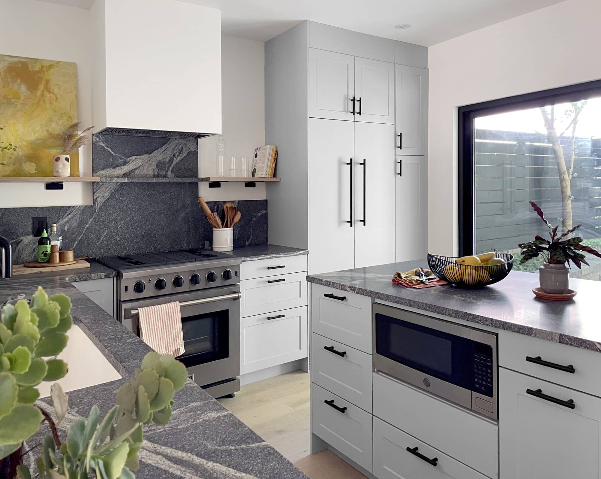 A Mom-Daughter Duo Fixed Up This Philadelphia Fixer-Upper - SemiStories